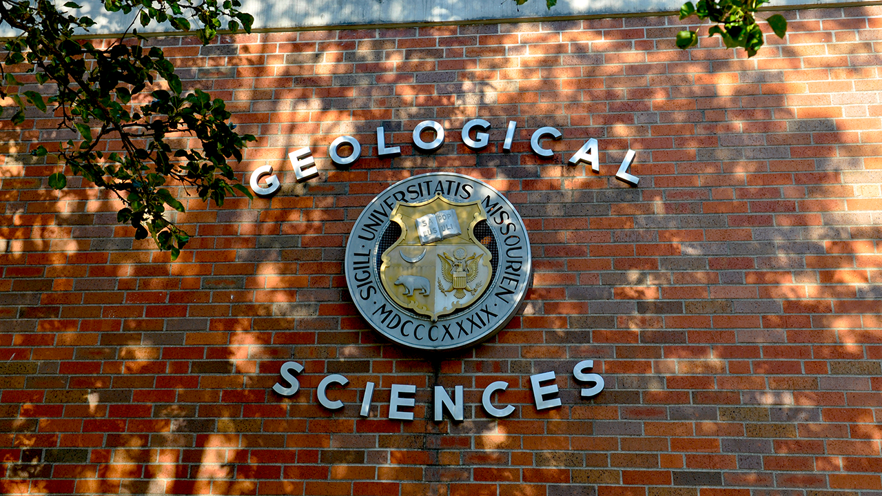 Expert comment: How studying fossilized parasites can contribute to ...