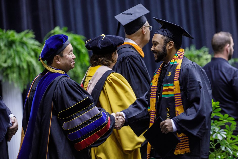 Photo gallery: December 2021 commencement