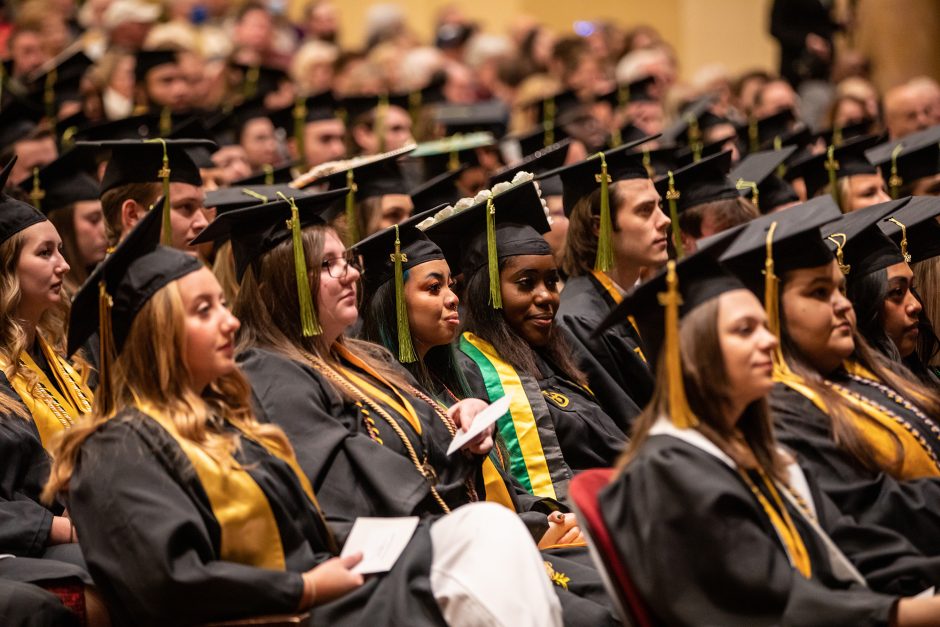 Photo gallery: December 2022 commencement