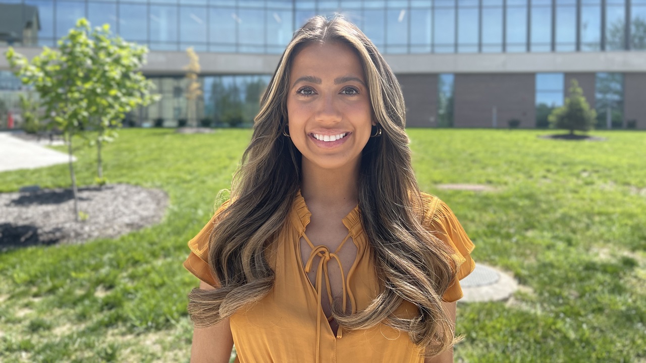 A heart of black and gold