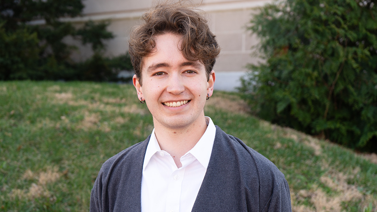 Noah Lively receives Princeton in Asia Fellowship