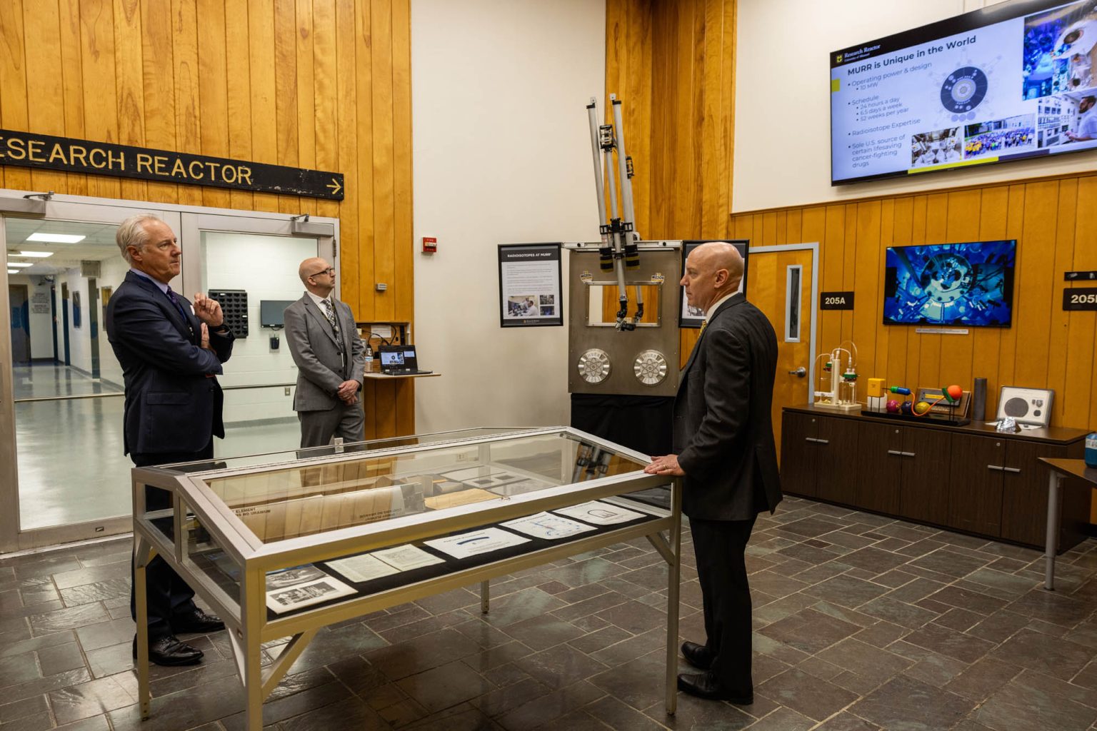 Photo gallery: American Nuclear Society leader visits Mizzou, helps ...